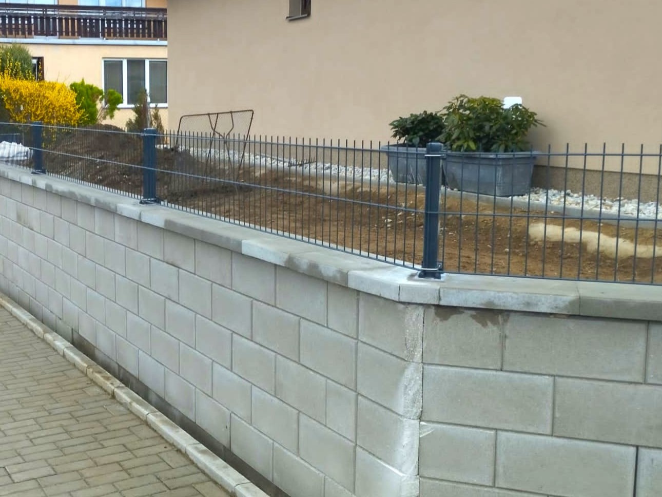 Maximální výška plotu